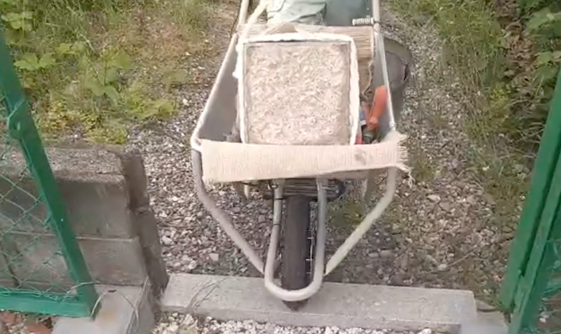 E-cat kit 導入事例 石材店 CuboRex | イプロスものづくり