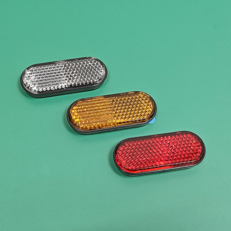 55x23mm 楕円形 リフレクター ・再帰反射板 KM221 上海科光実業有限公司 | イプロスものづくり
